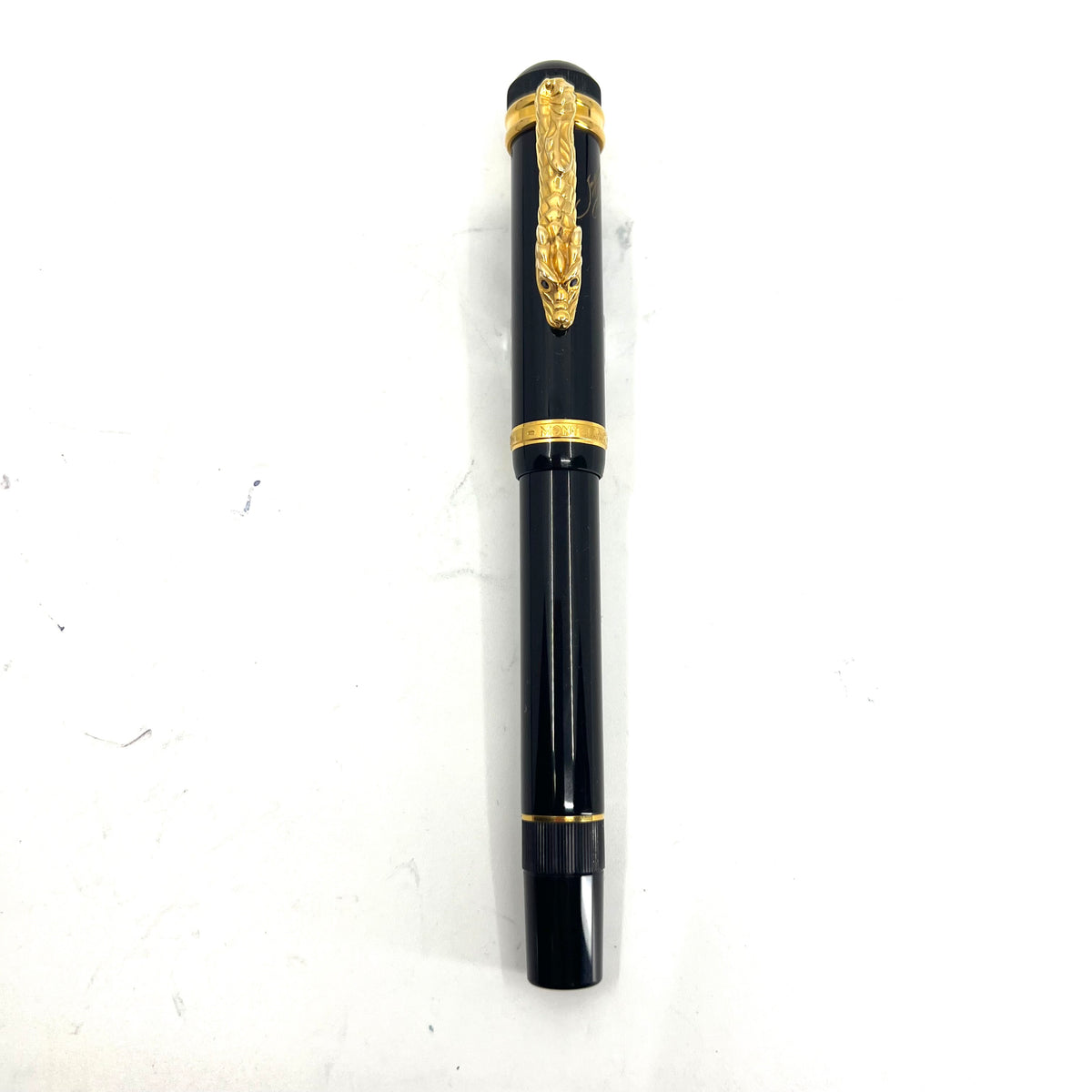Montblanc 18kt Gold Clip Imperial Dragon Limited Edition Fountain Pen ...