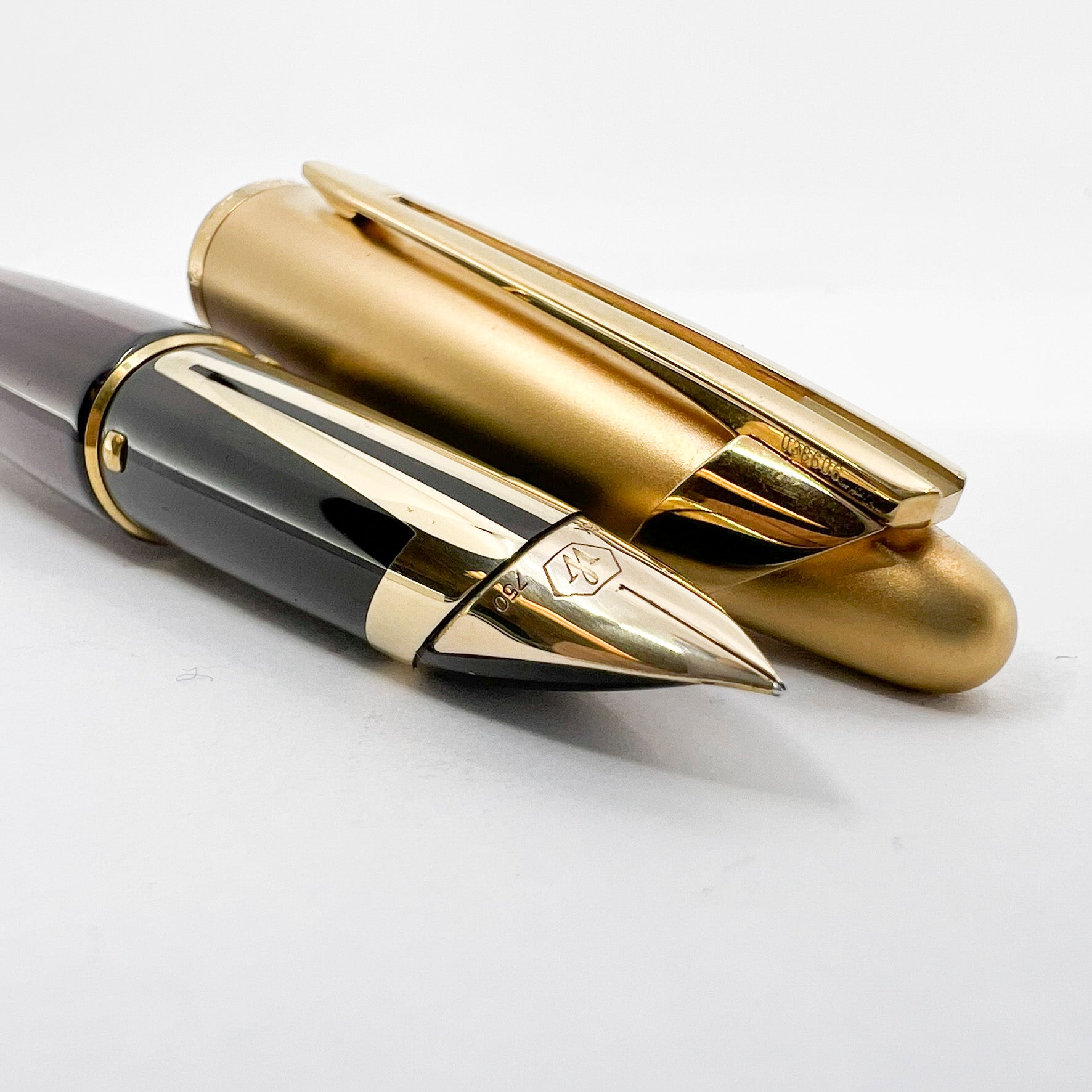 Waterman Edson Ruby Red Translucent Fountain Pen - Extra Fine 18kt Gol ...