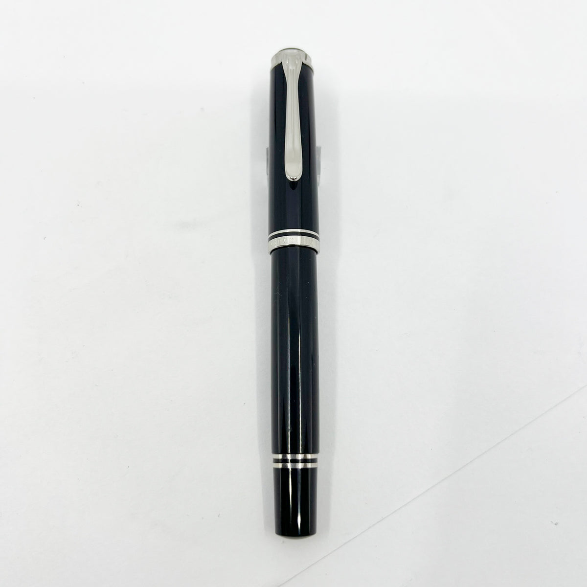 Pelikan M405 Solid Black Fountain Pen - Medium 14C Gold Nib – Fountain ...