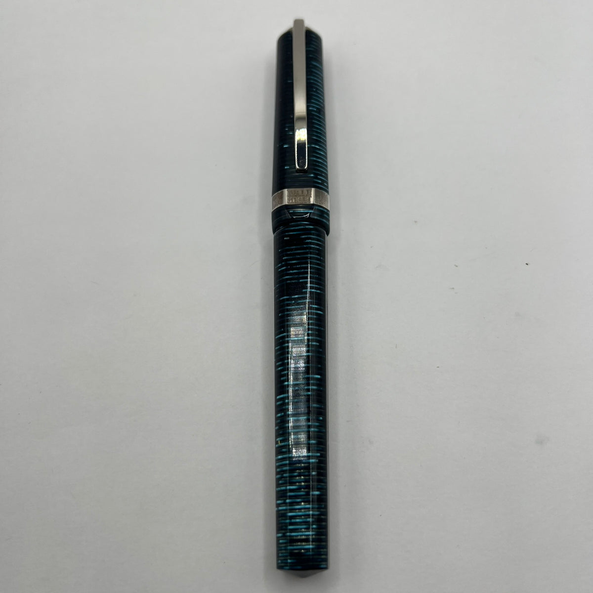 Visconti Wall Street Glittering Blue Celluloid Fountain Pen - Fine 14k ...
