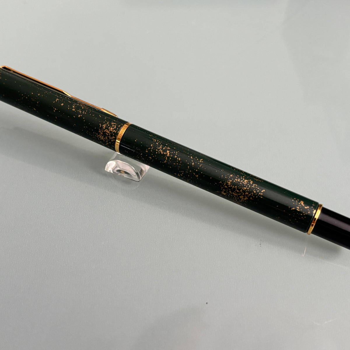 Parker Rialto Black Gold Dust - Made in UK - Roller Ball – Fountain Pen ...